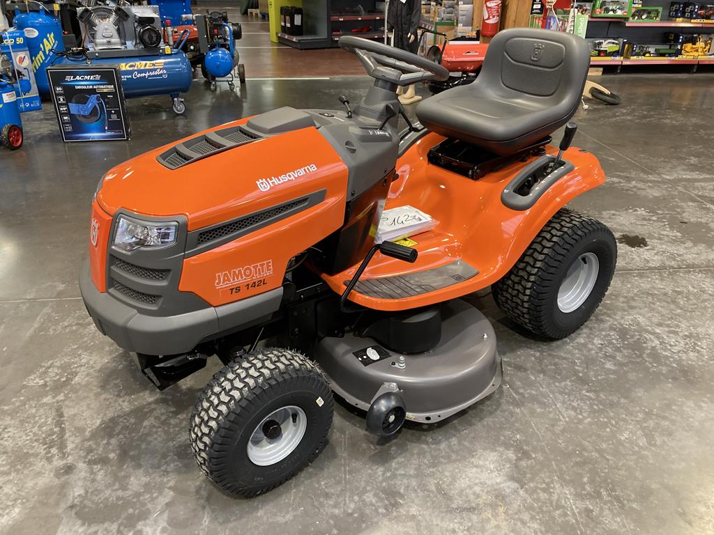 Tondeuse autoportée HUSQVARNA TS 142L - 107 cm - Riqsarl Motoculture
